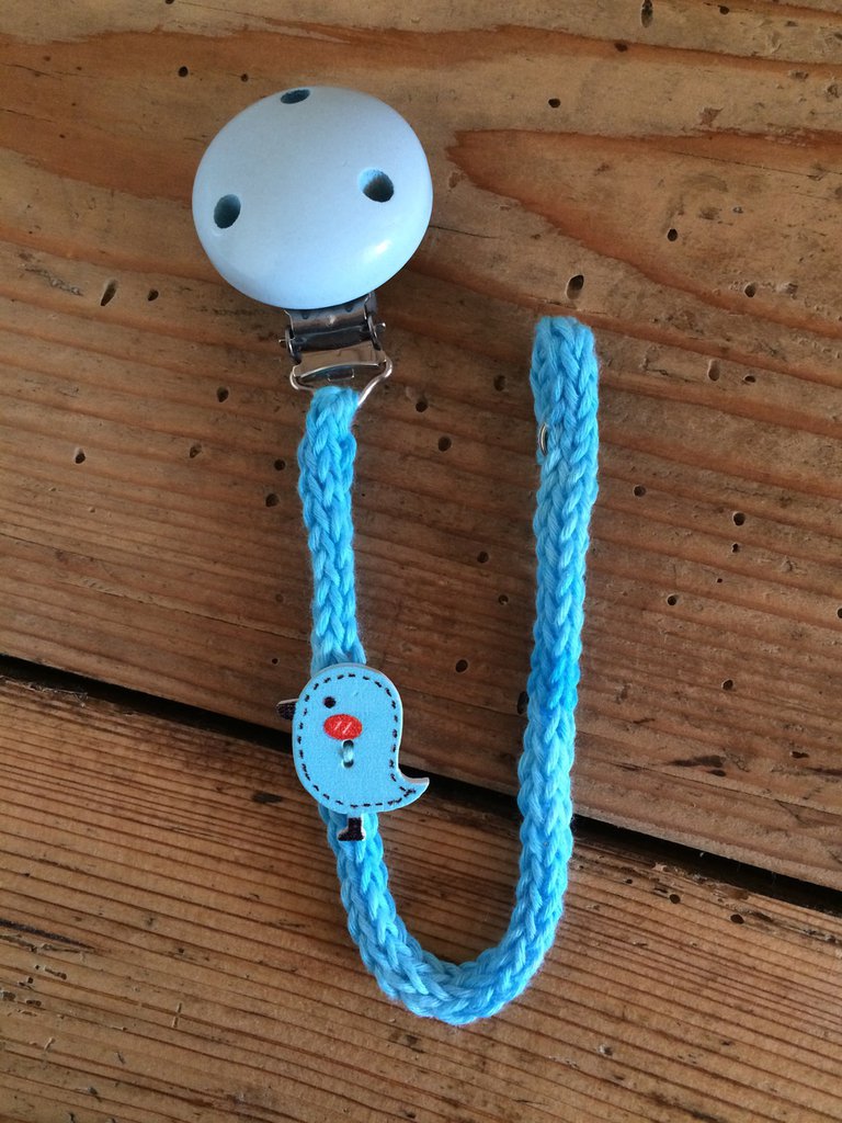 Porta-ciuccio Azzurro in cotone bio lavorato a tricotin e decoro i ...