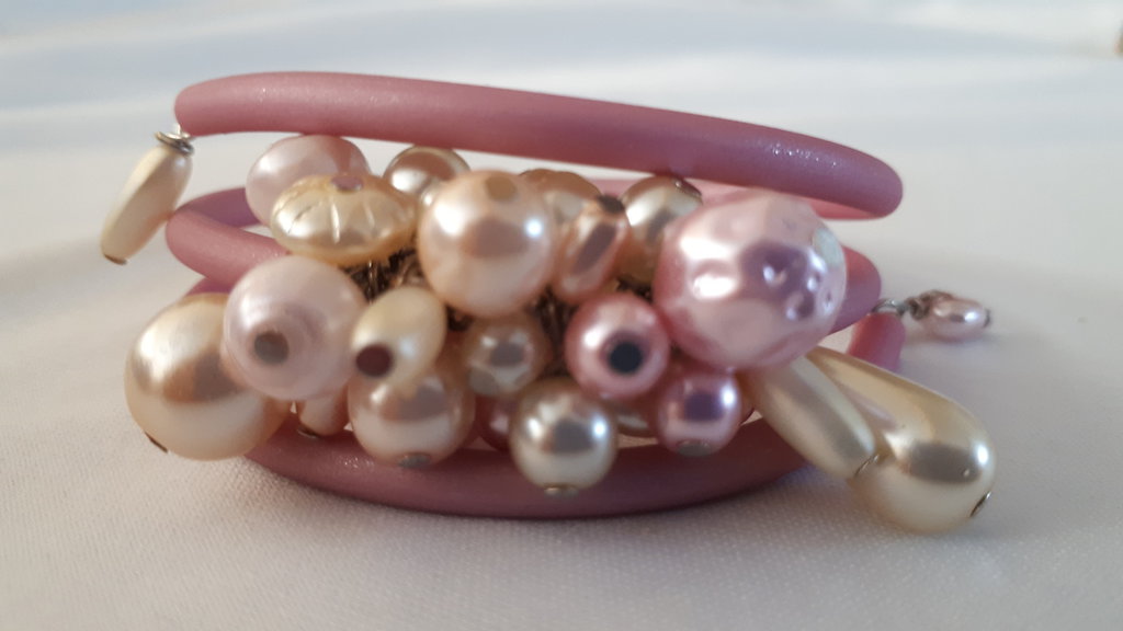 Bracciale filo armonico con perle di majorca rosa e panna - Gioiell ...
