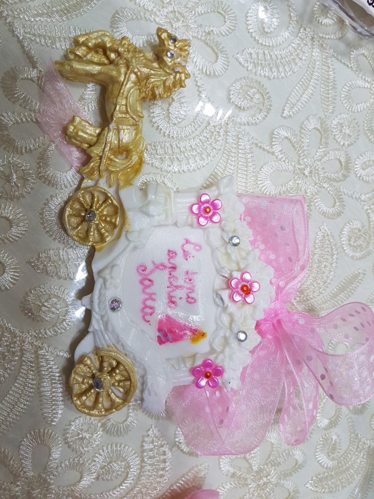 BOMBONIERA CAROZZA CON CAVALLI - Feste - Bomboniere - di mondo panna ...