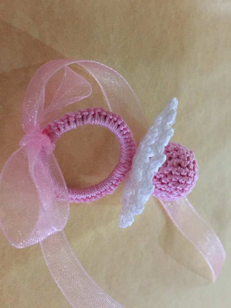 Ciuccio rosa bimba - Feste - Bomboniere - di Hand To Hand | su MissHobby