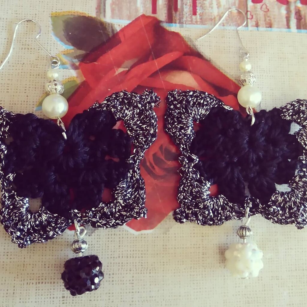 Orecchini farfalla nero argento - Gioielli - Orecchini - di Elysa M... | su MissHobby