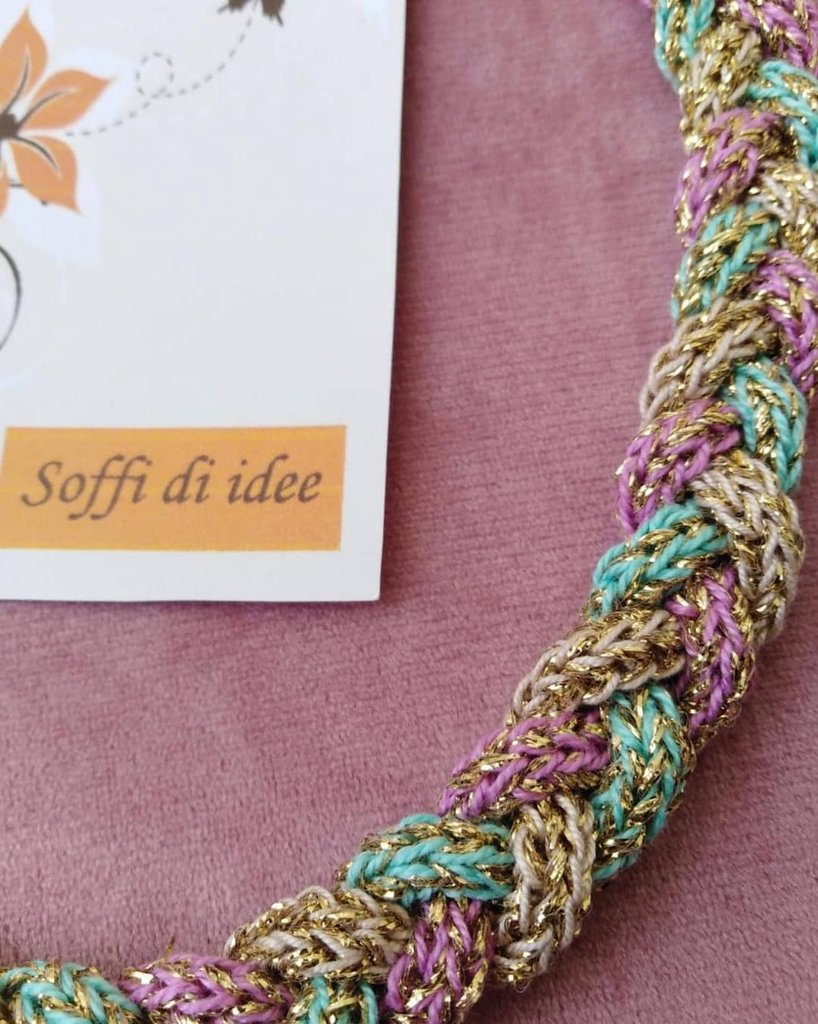 Collana uncinetto treccia - Gioielli - Collane - di Soffi di idee | su ...