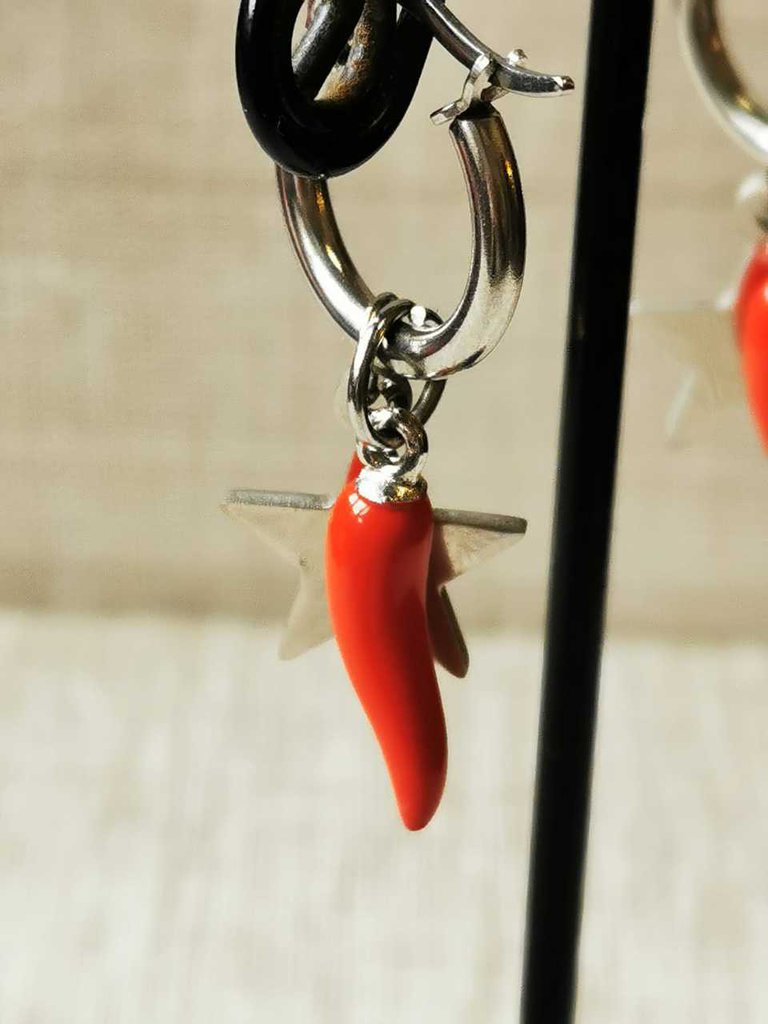 Orecchini mini peperoncini - Gioielli - Orecchini - di creazionialina ...