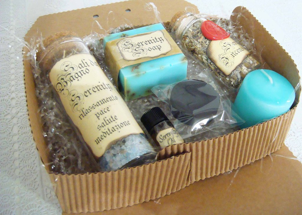 Cofanetto "Serenity Box" - Per la casa e per te - Bellezza e cura ...