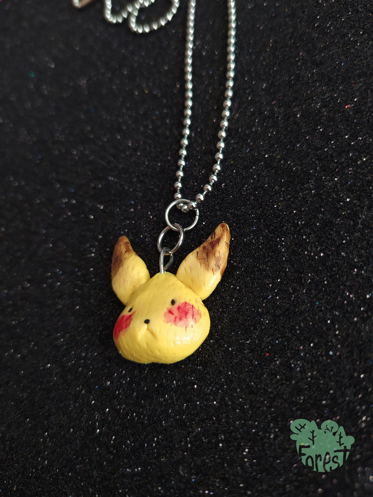 Ciondolo Pikachu in fimo - Gioielli - Ciondoli - di Forest Couple | su ...