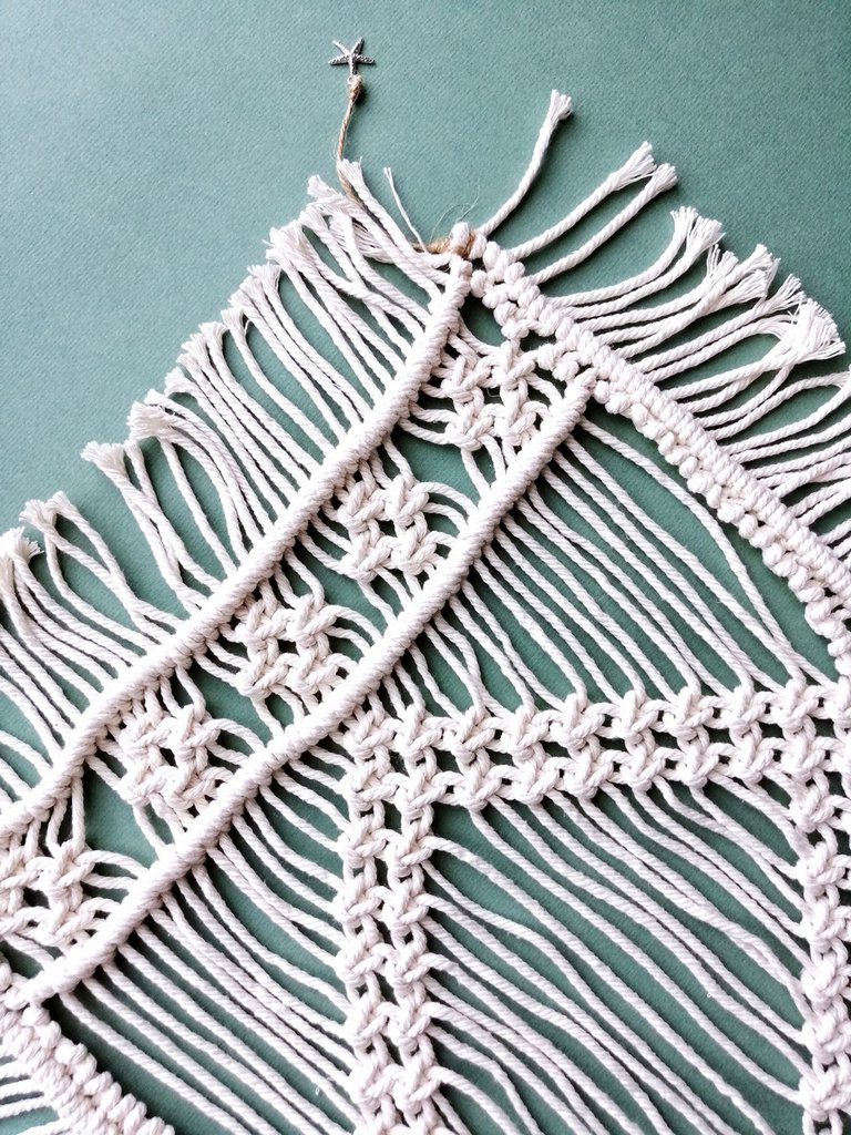 Tappetino in Macramé, tovaglietta o centrino fatto a mano "Design p ...