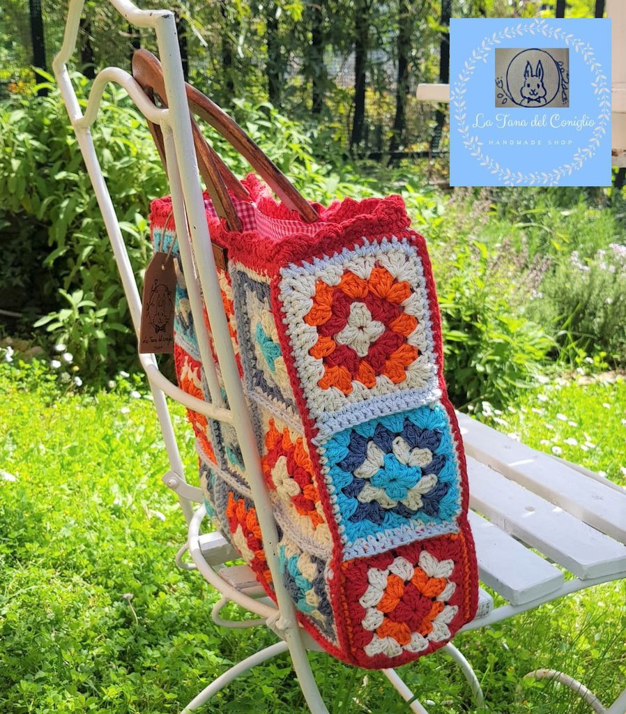 Borsa Granny square all'uncinetto - Donna - Borse - di La Tana del ... | su MissHobby