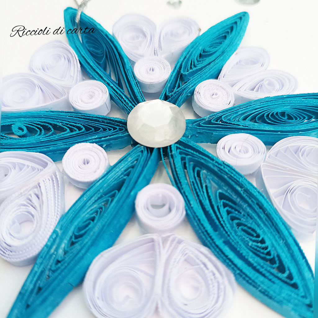 Stella di Natale 1 - Feste - Natale - di riccioli di carta | su MissHobby