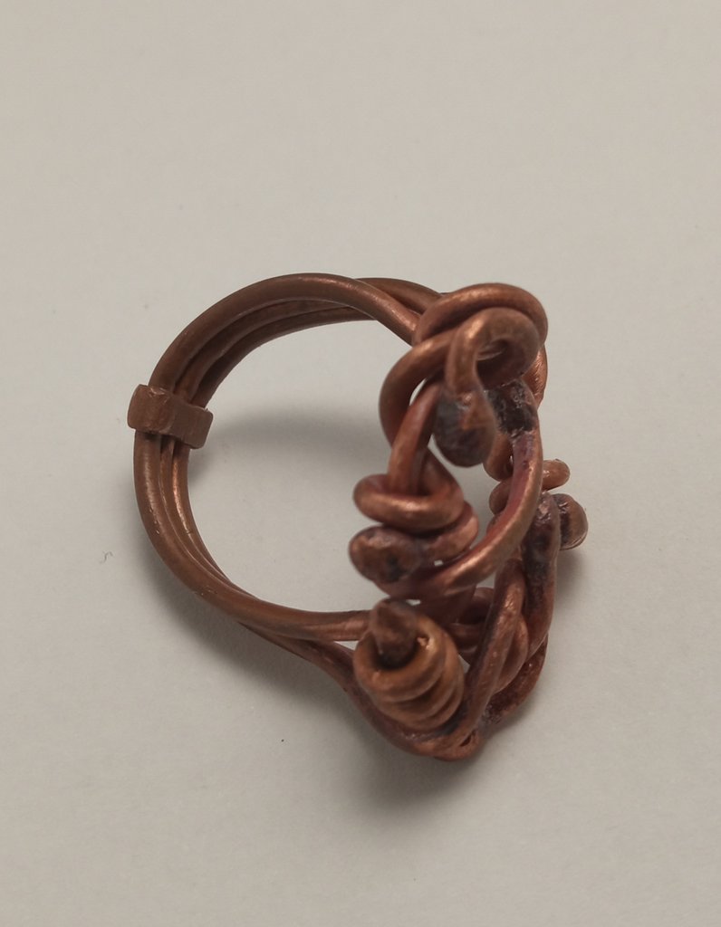 Anello "Medusa"in rame - Gioielli - Anelli - di intothewire | su MissHobby