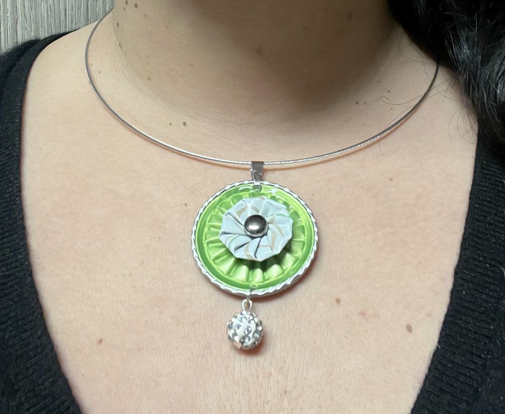 Collier rigido con pendente creato con capsule del caffè più perlin ...