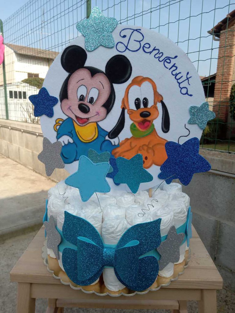Torta di pannolini...Topolino e Pluto - Bambini - Nascita - di Cind... | su MissHobby