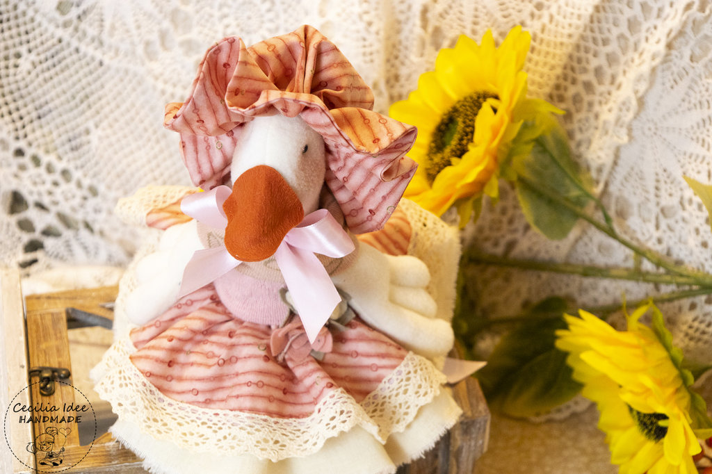 Papera seduta in stoffa - Per la casa e per te - Bambole e pupazzi ...