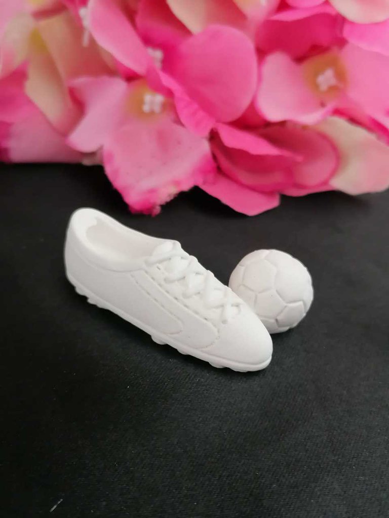 Scarpetta calcio con pallone gesso ceramico profumato per il fai da ...