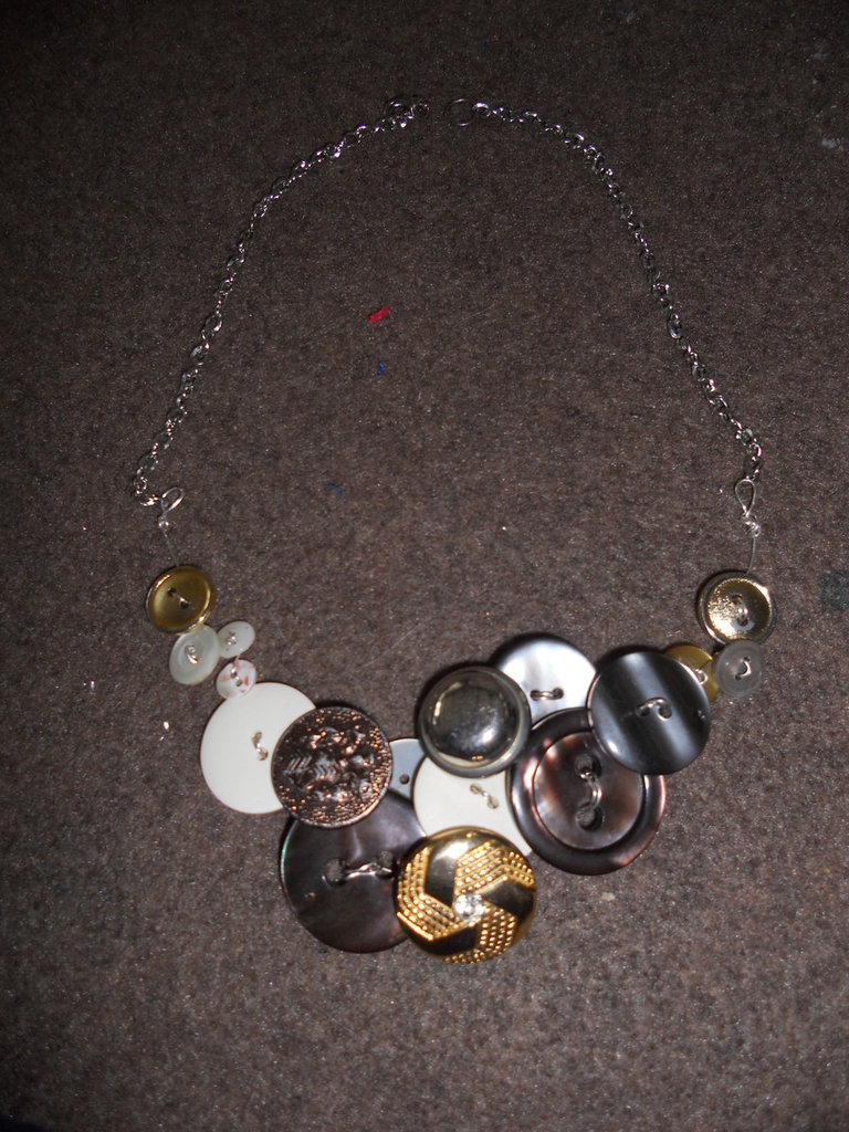 COLLANE DI BOTTONI - Gioielli - Collane - di Fleur de lis by M | su ...