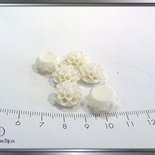4 PZ FIORE RESINA PANNA/NERO CABOCHON - Materiali - Bigiotteria - d ...