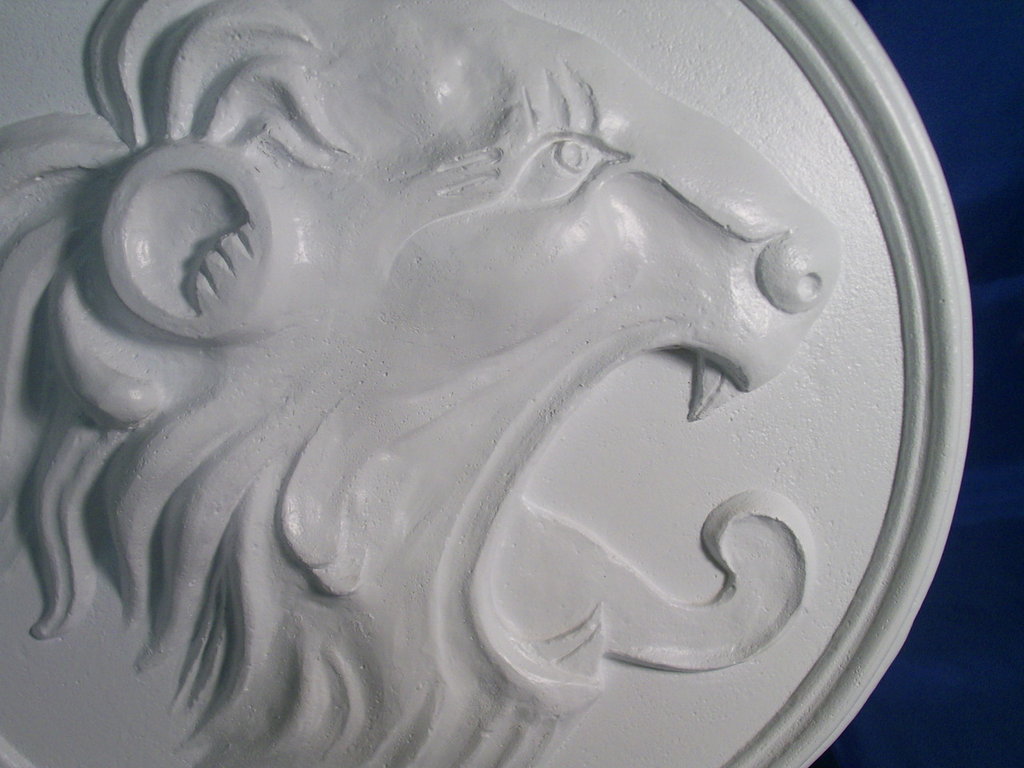 altorilievo in gesso testa di leone - Per la casa e per te - Produz ...