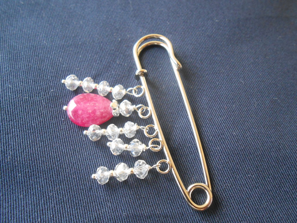 Spilla fatta a mano con cristalli bianchi e pietra dura rosa, idea ...