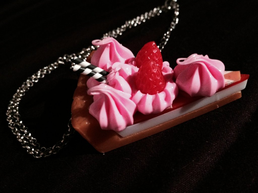 Collana con Ciondolo Cake Dolce Offerta - Gioielli - Collane - di Y ...