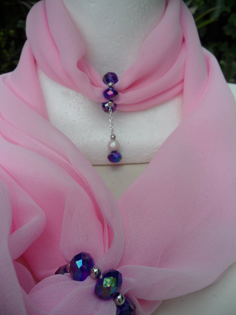 Foulard Gioiello Rosa - Gioielli - Collane - di Pam Bijoux | su MissHobby