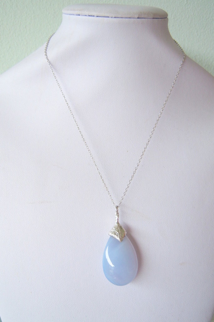 Ciondolo in argento 925 e pietra calcedonio blu namibia - Gioielli ...
