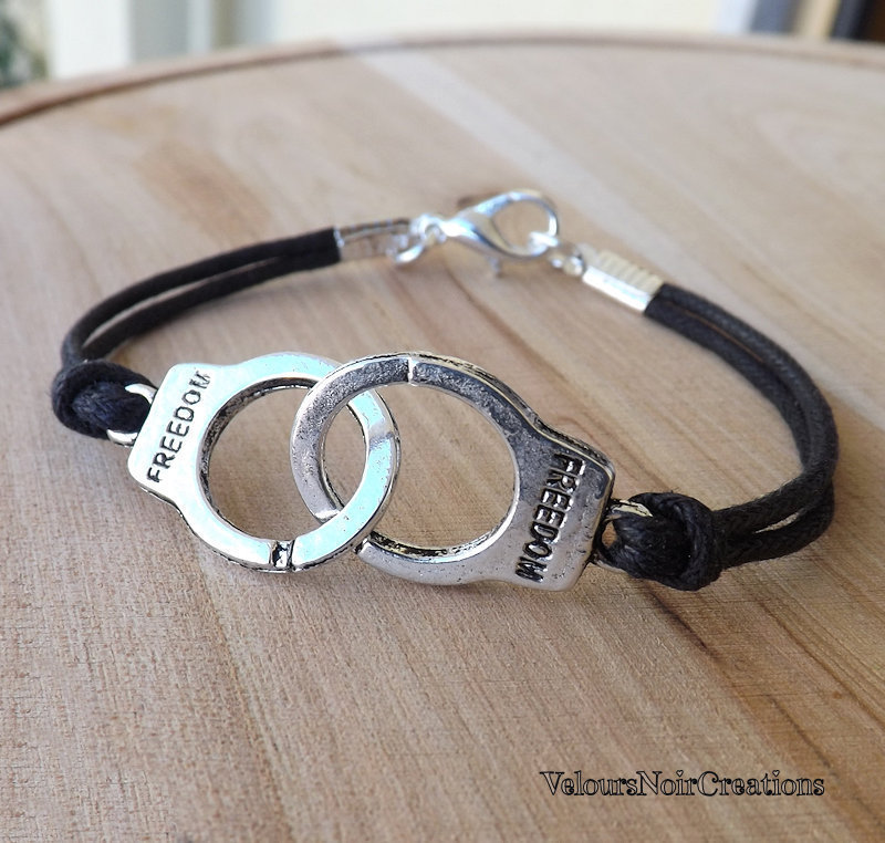 Bracciale uomo donna con manette - Gioielli - Bracciali e caviglie ...