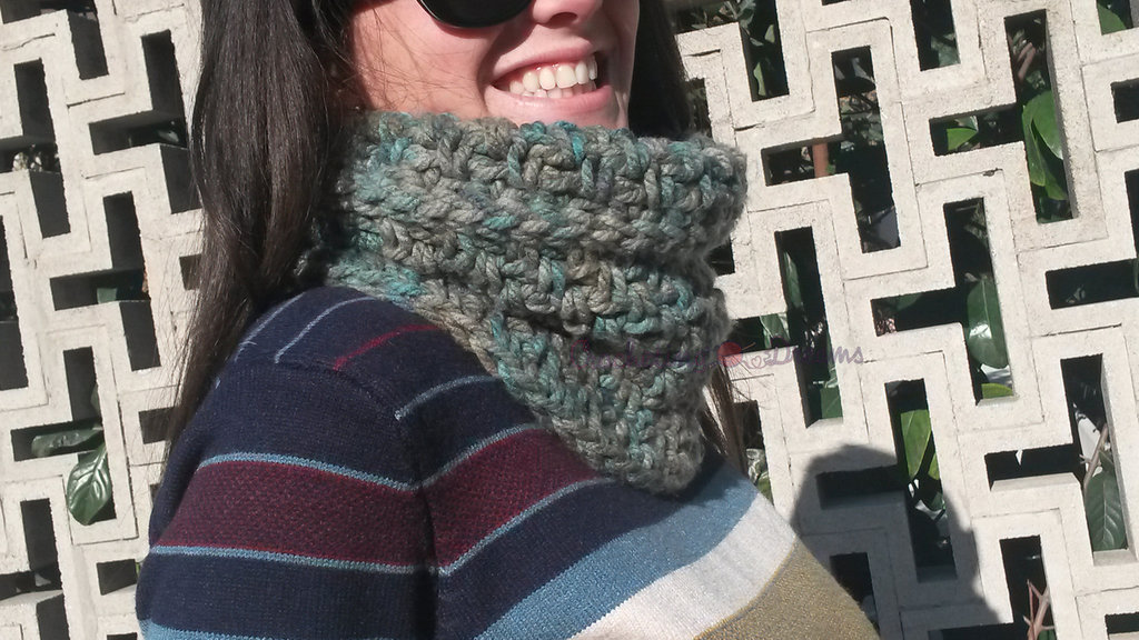 Sciarpa/Collo Rigido all'uncinetto - Donna - Abbigliamento - di Cro ...