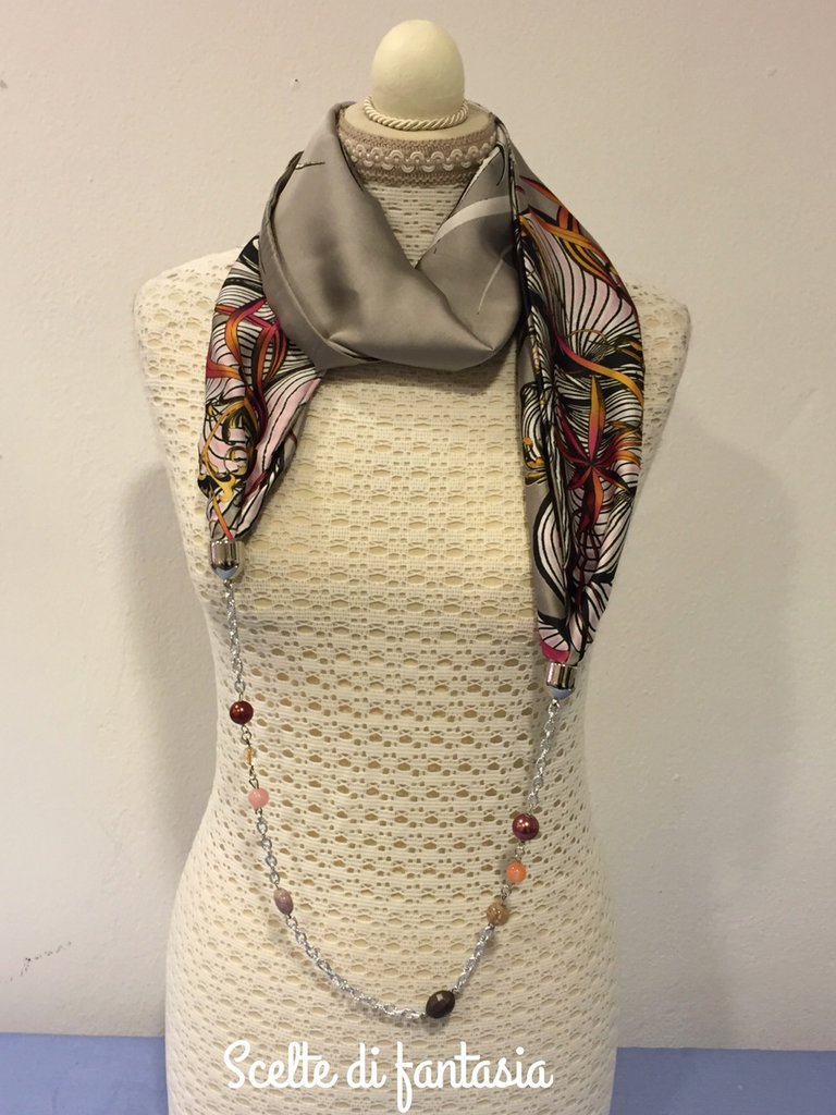Foulard gioiello in seta - Gioielli - Collane - di Atelier della Cr... | su MissHobby