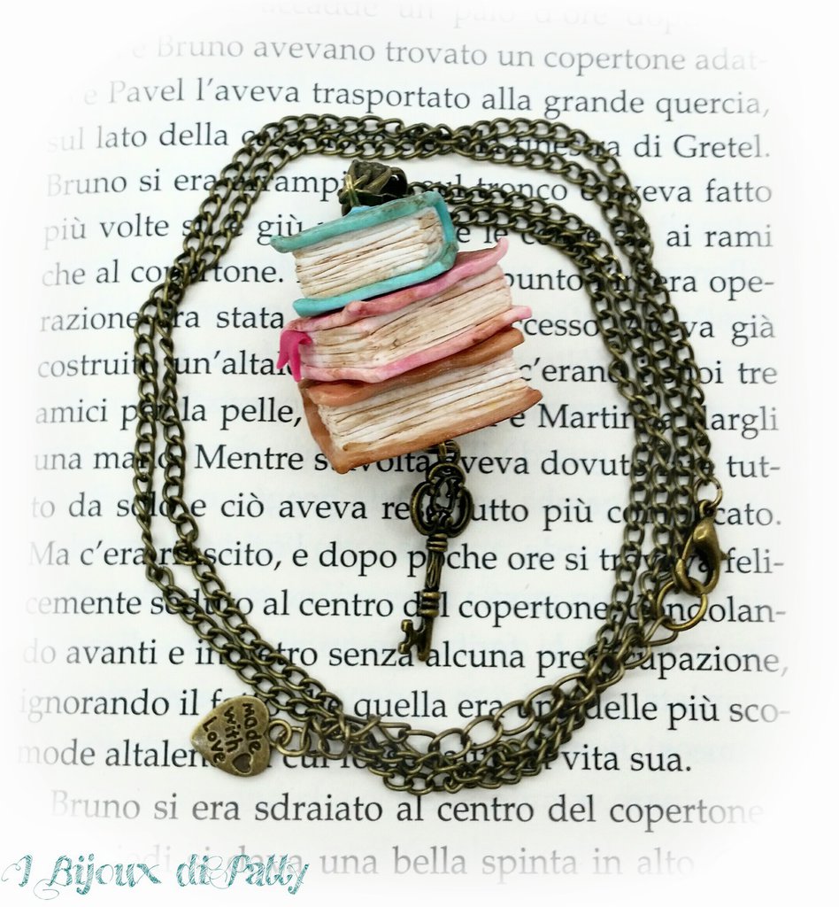 Collana con ciondolo "Pila di libri" - Gioielli - Collane - di I Bi ...
