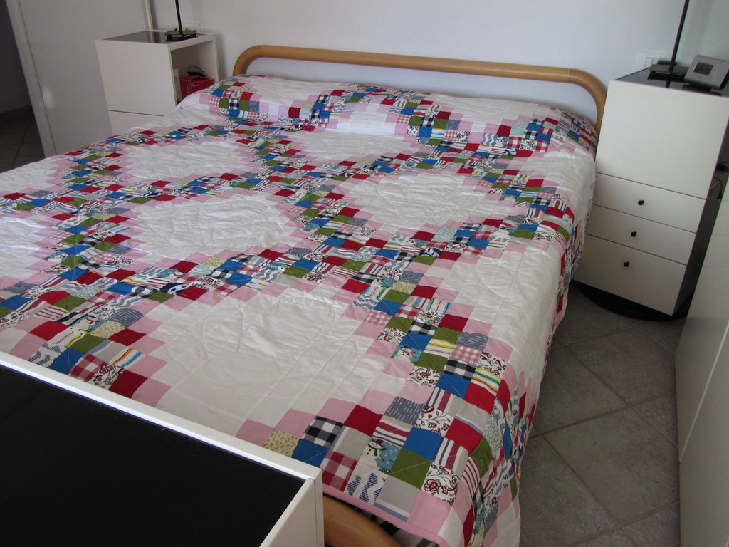 Trapunta matrimoniale patchwork - Per la casa e per te - Camera da ... | su MissHobby